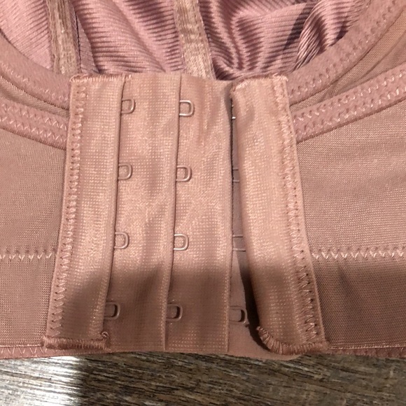 Wingslove | Intimates & Sleepwear | Wingslove Bra High Impact Sports ...